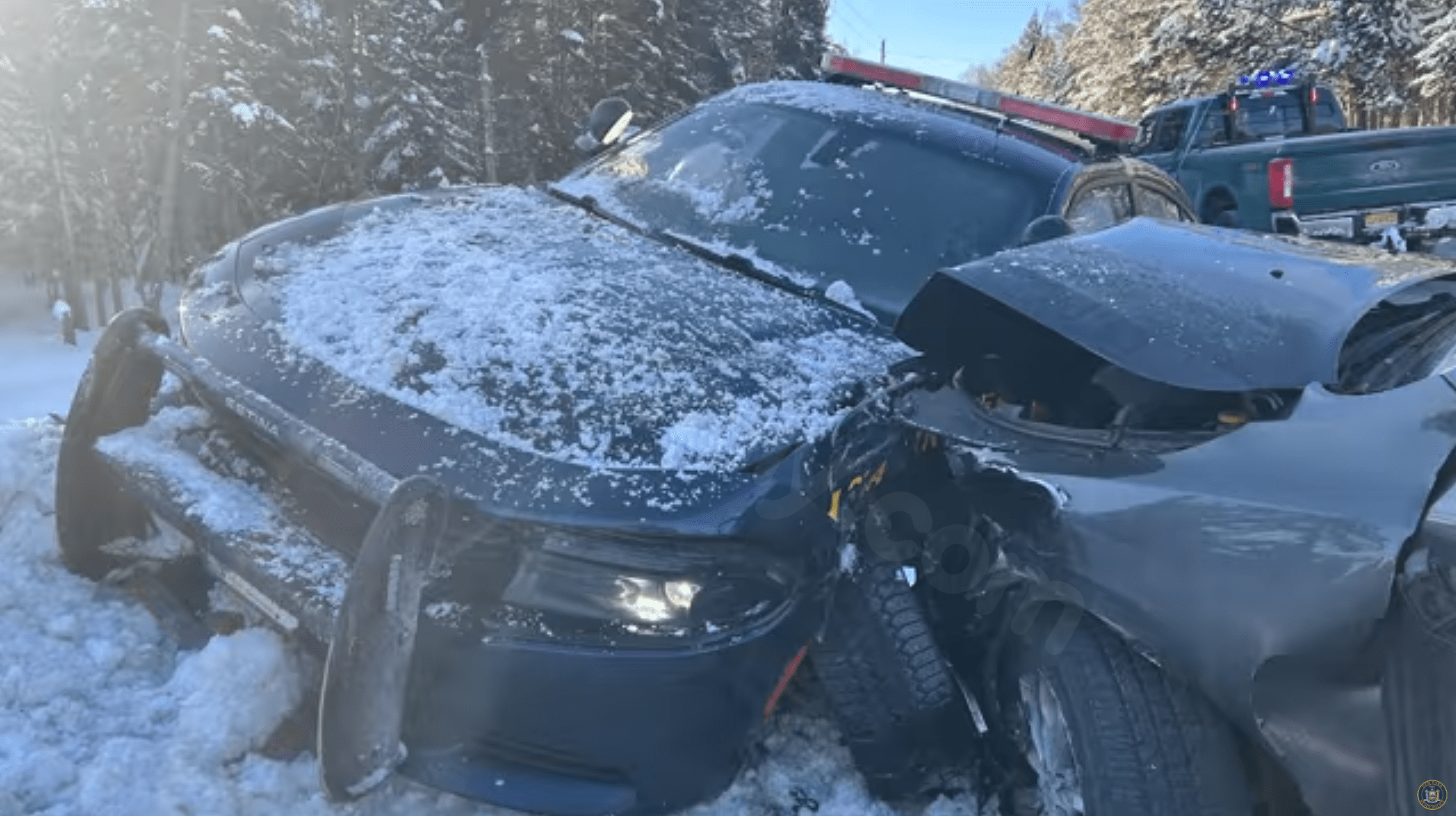 Body camera footage shows shocking moment car cra… - CrashDaily.com